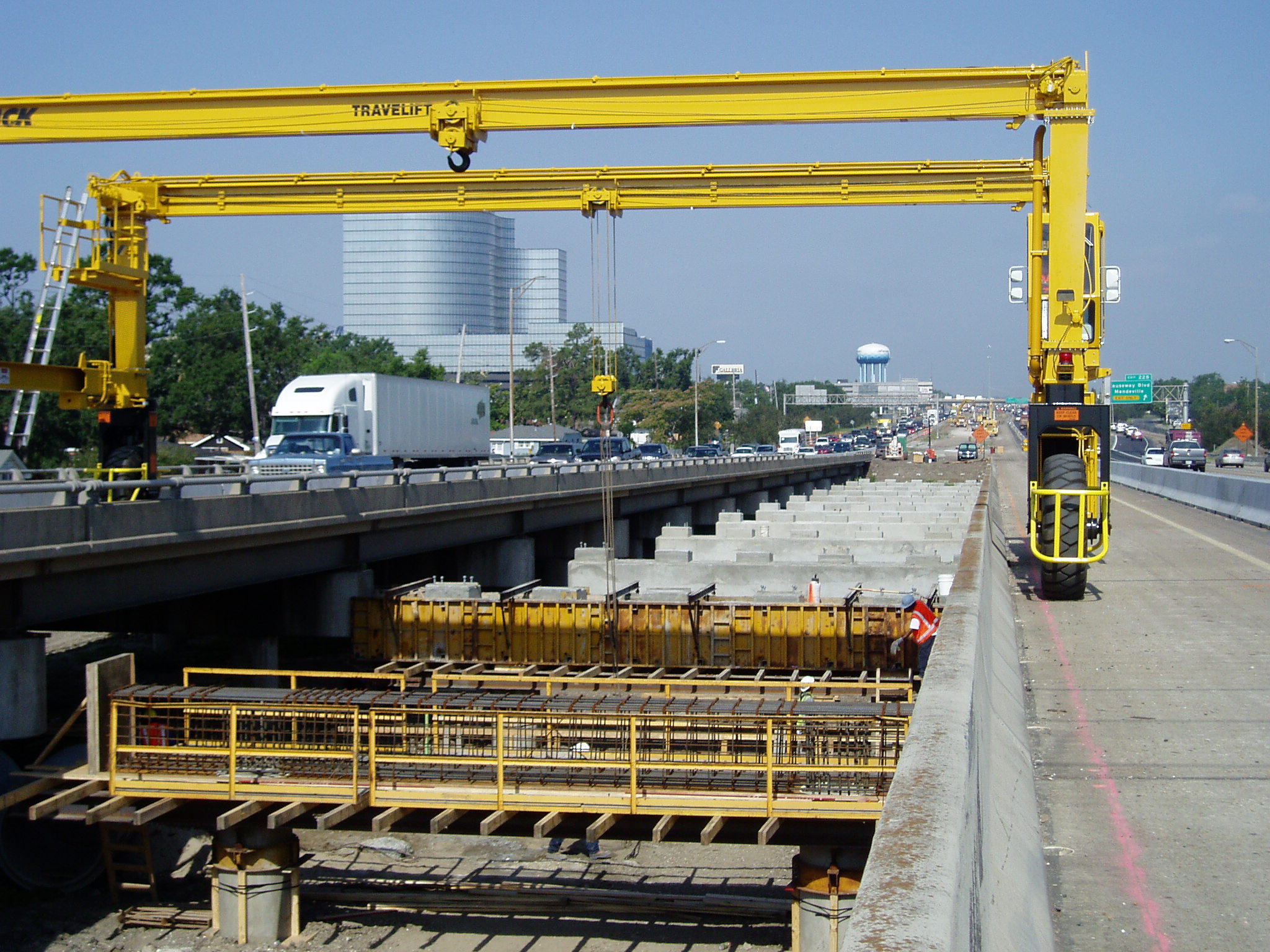 I-10 Widening –Causeway Blvd. to 17th Street Canal | GEC Inc.